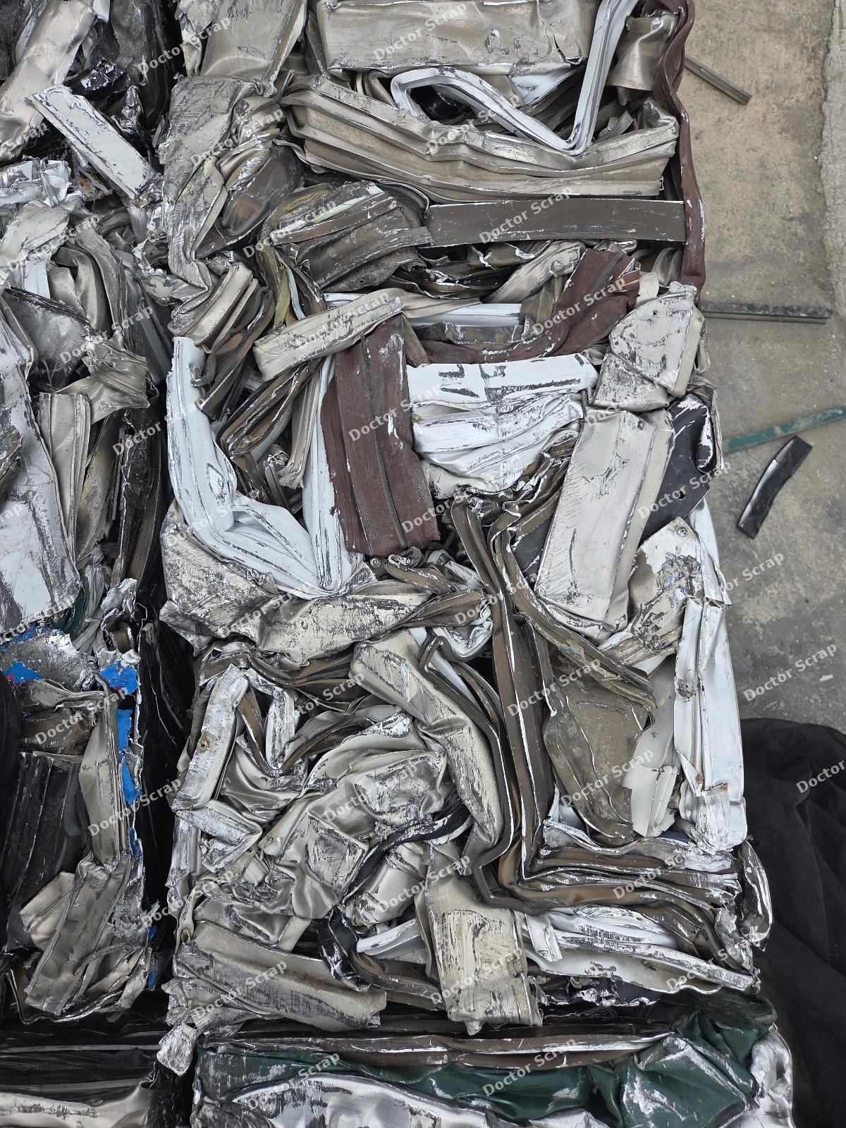 Aluminum,6063 extrusion - old painted